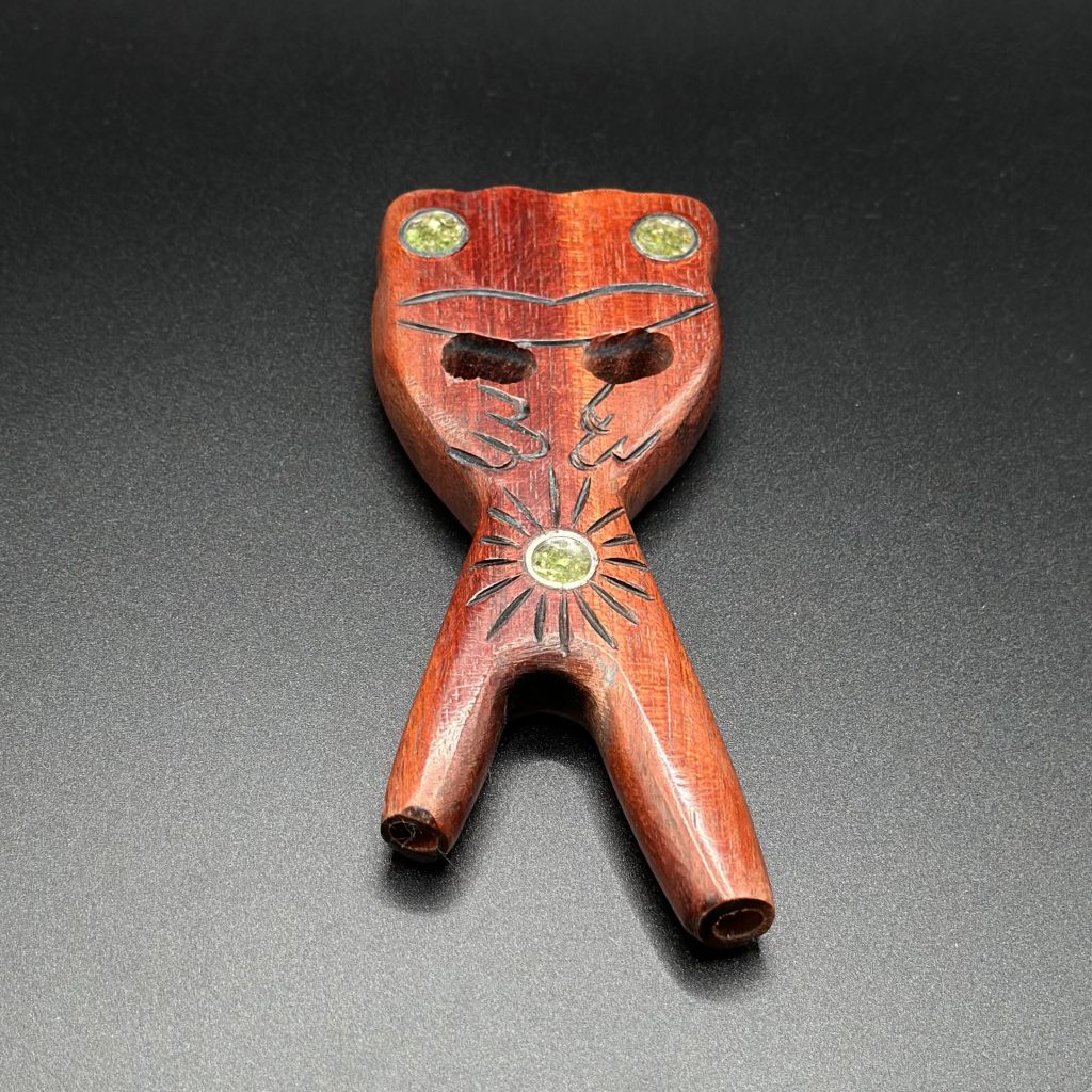 Hand-Carved Wooden Kambo Frog Kuripe – Kiss The Sky ~aho